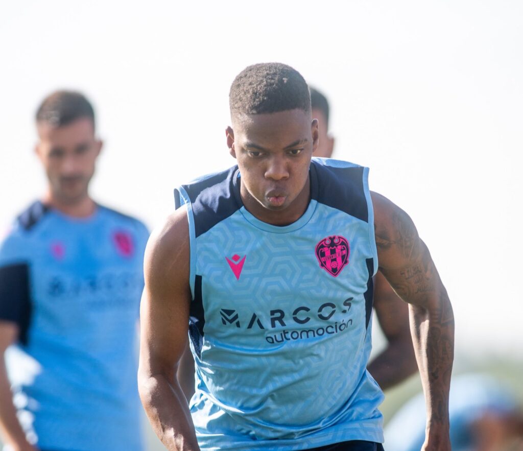 ¿Qué pasa con Charly Musonda?